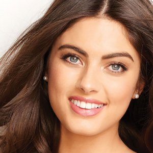 Get a Winning Look with Soccer Star Alex Morgan | BridalGuide